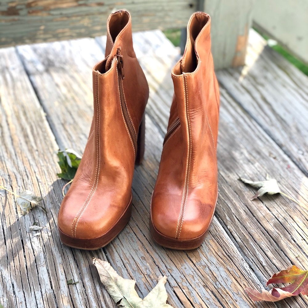 Women’s Saddle Block Heel Leather Platform Booties - Gem